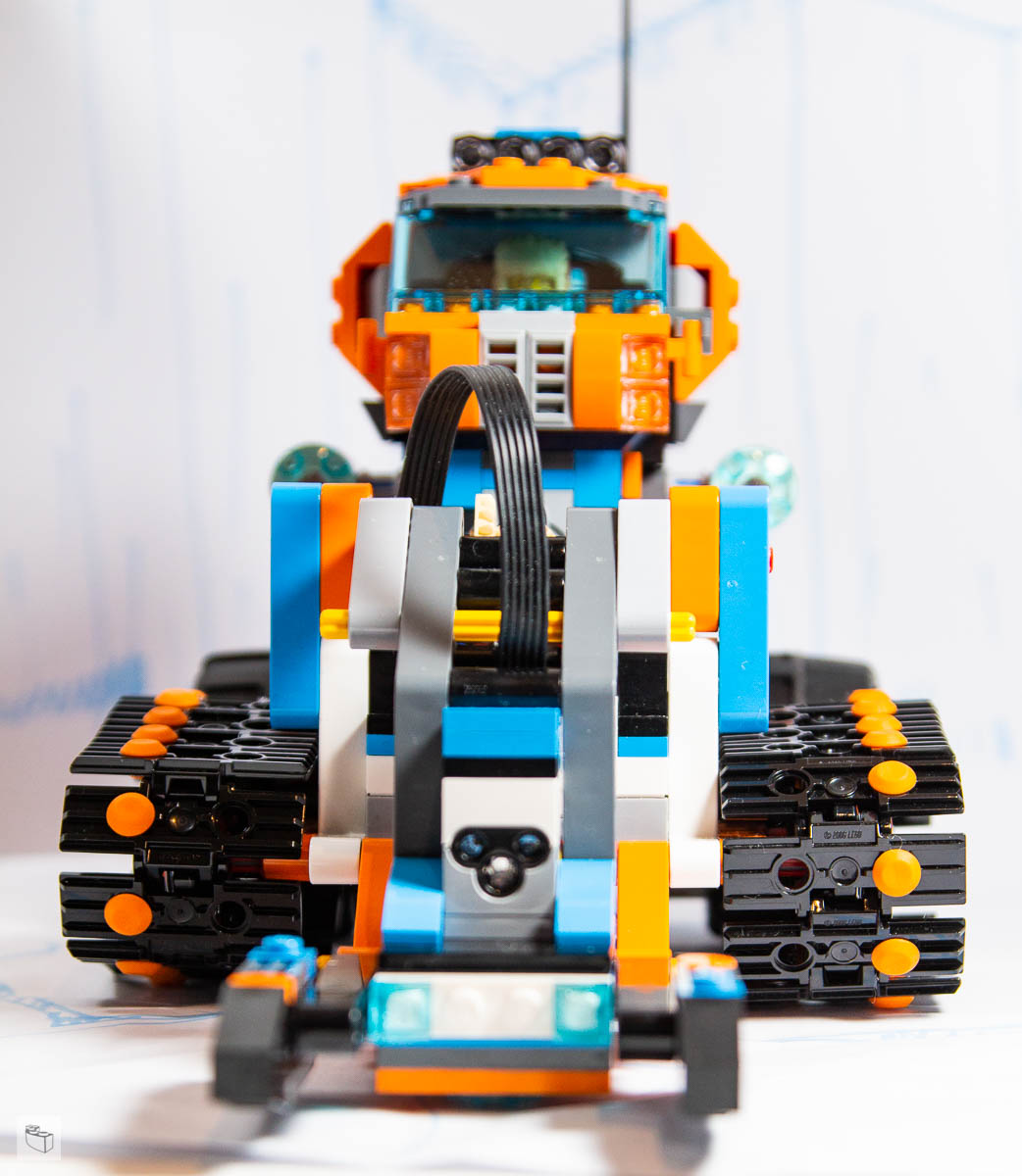 Giving the Arctic Scout Truck a BOOST [60194/17101] | The Rambling Brick