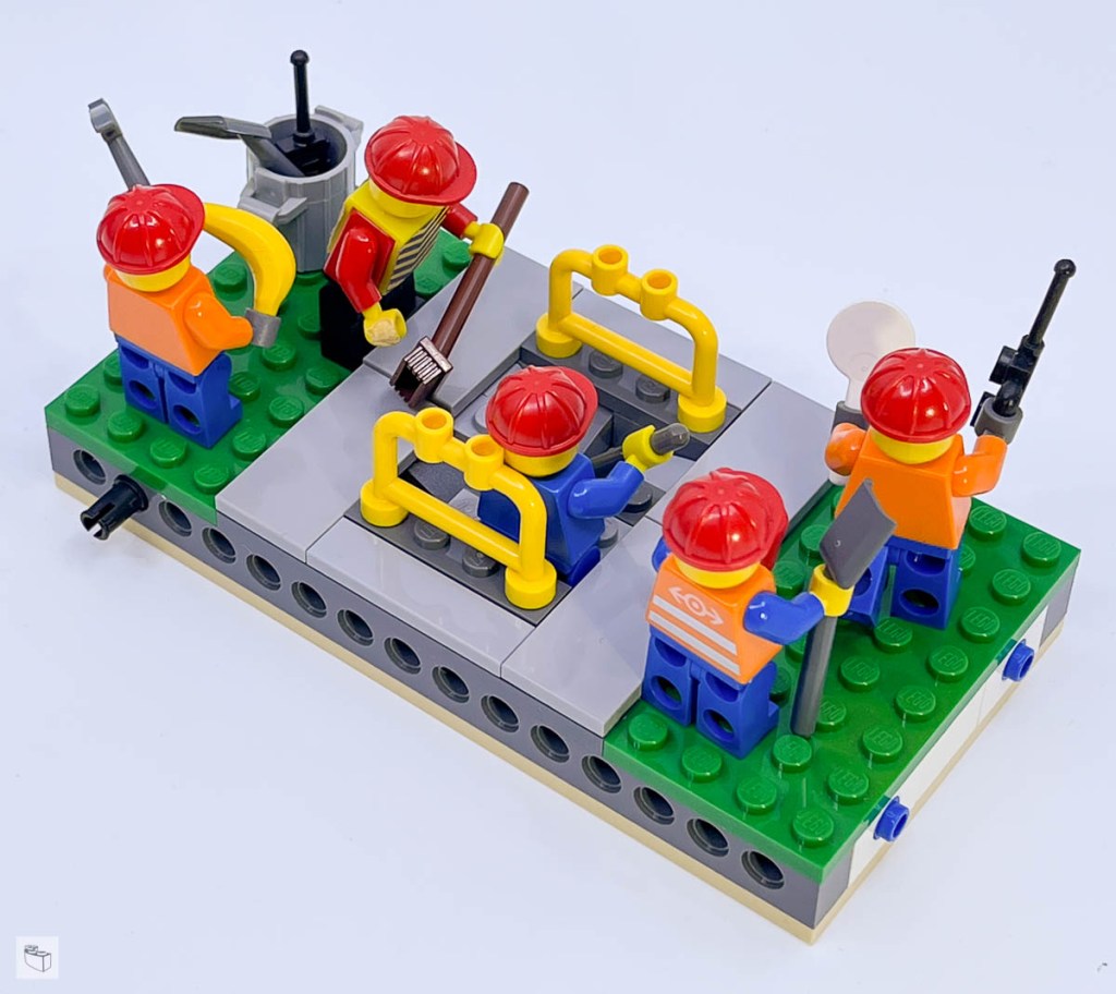 Introducing Minifigures On Parade: a modular minifigure diorama format ...