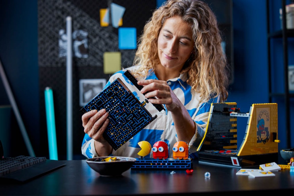10323: PAC-MAN Revealed. June 1 release | The Rambling Brick