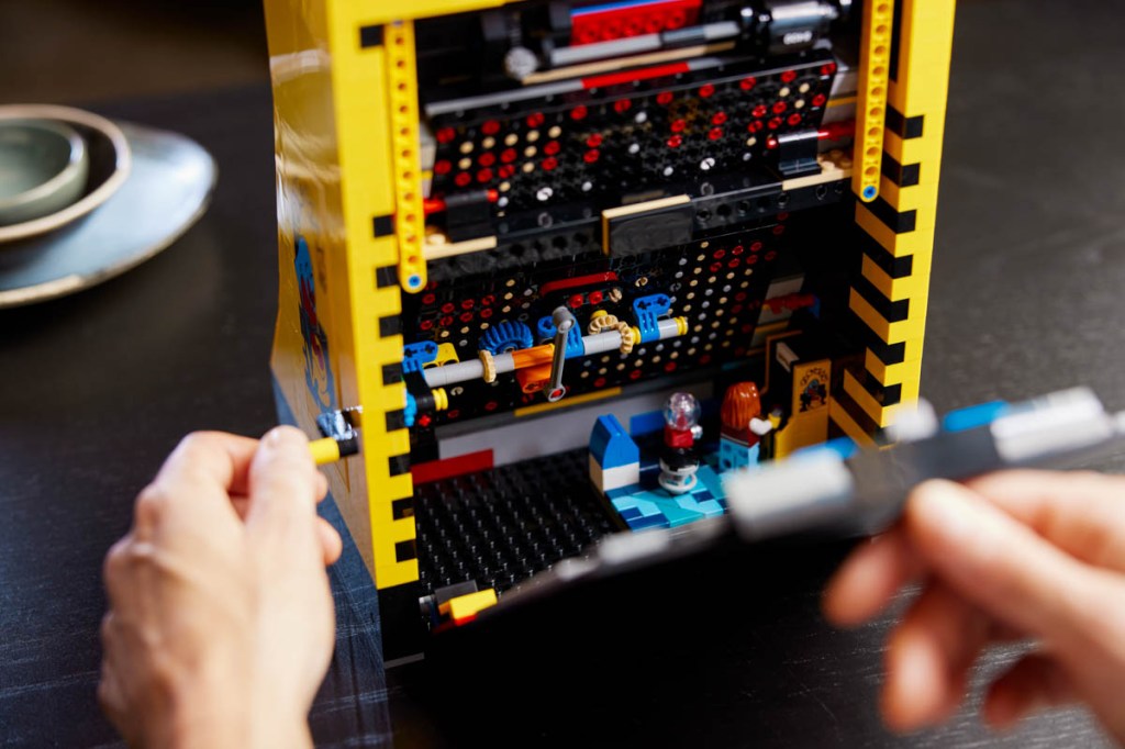 10323: PAC-MAN Revealed. June 1 release | The Rambling Brick